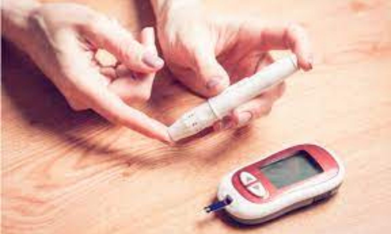 GlucoCheck- Novel non-invasive blood sugar monitoring process may ease ...