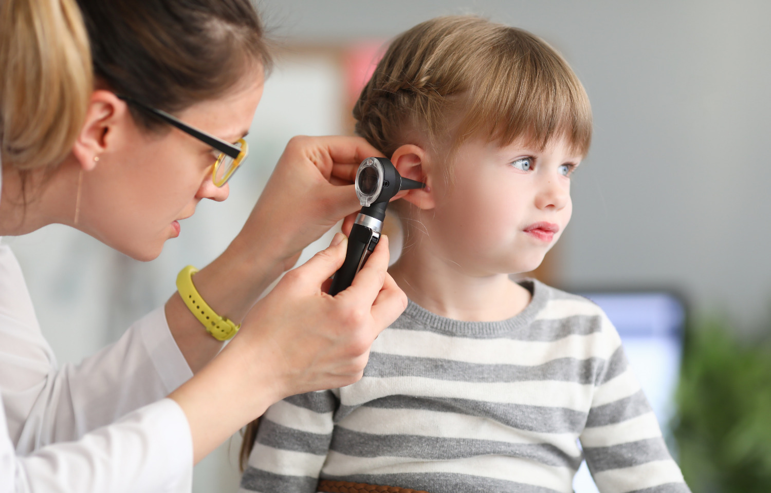 Most kids on ventilators land up with Middle ear effusion