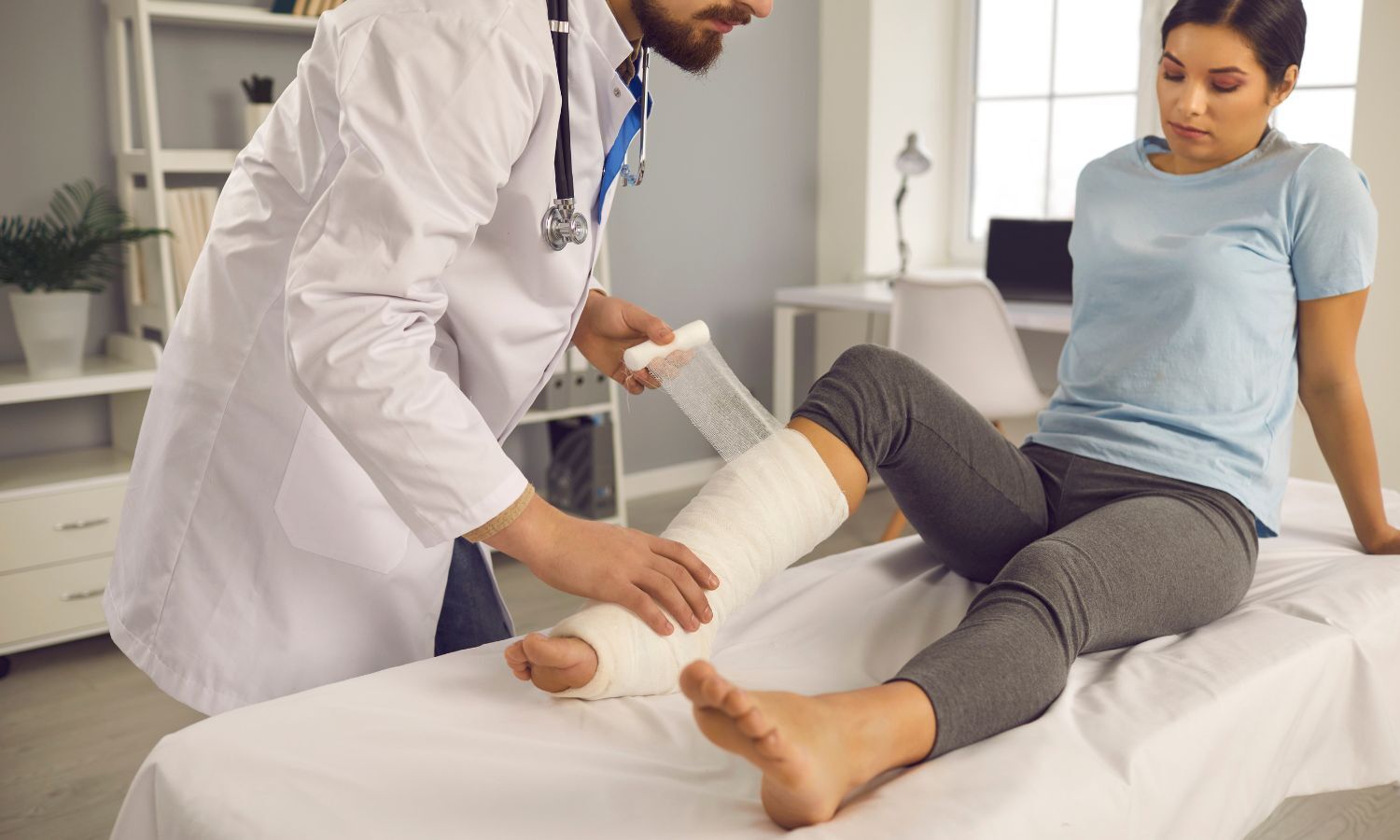 Lobenhoffer approach with direct reduction of posterior fracture ...