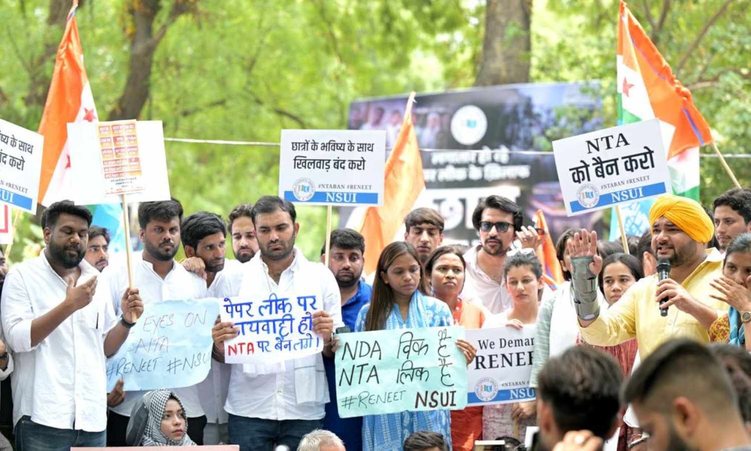 NEET row escalates: Students stage protest at Jantar Mantar, march ...