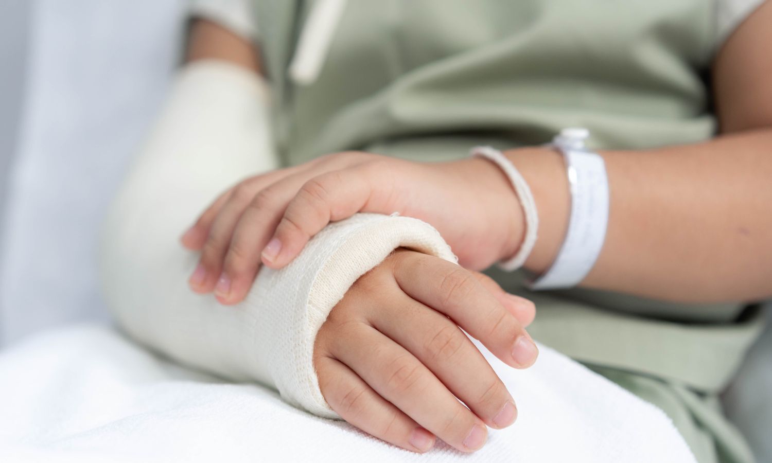 Bystander Medical Representative Suffers Gunshot Injuries in Road Rage ...
