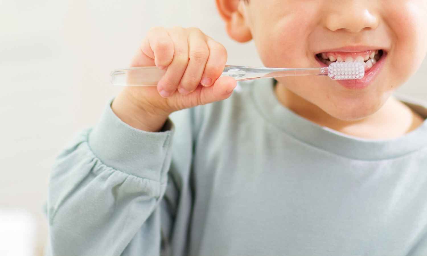 Foam Toothbrush Superior to regular toothbrush for Oral Hygiene in kids ...